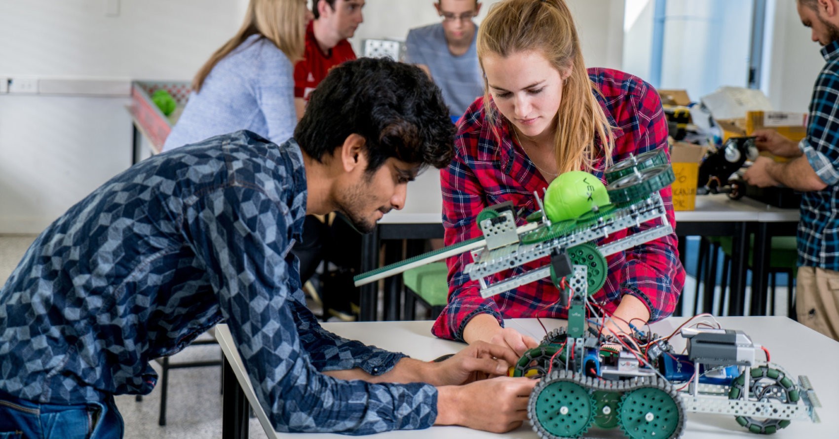 Computing School Attuned to Industry Changes | EIT Hawke's Bay and ...