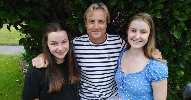 Pop-opera star Geoff Sewell on board the New Zealand Singing School ...